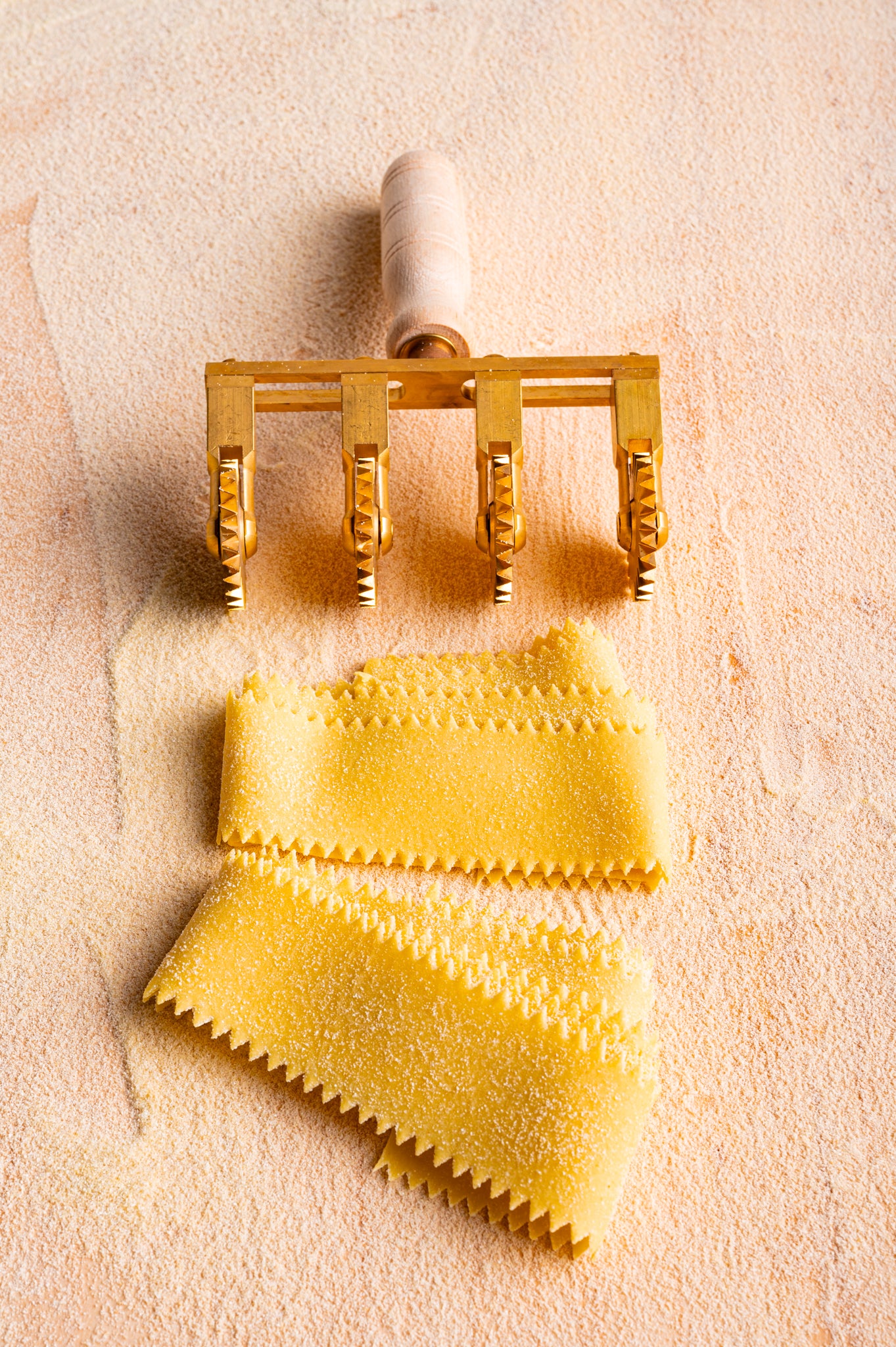 Professional Adjustable Pasta Cutter with 4 Fluted Wheels – La Gondola ...